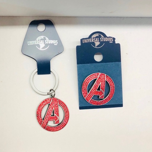 Universal | Accessories | Universal Studios Avengers Pin Keychain ...